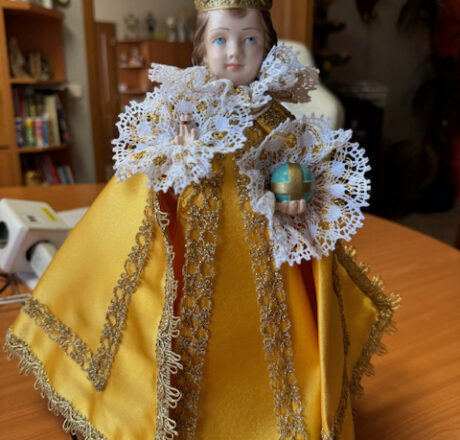 Infant of Prague Dresses - McKay Church Goods